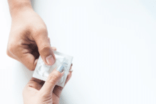Conheça as DST mais comuns em homens e o tratamento